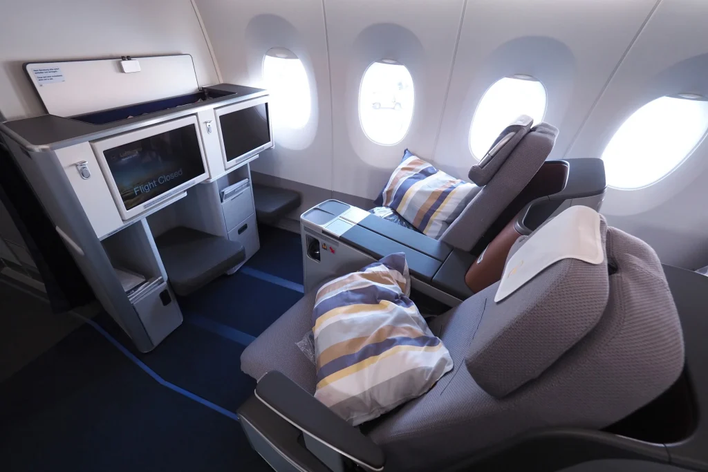 First Class On A Budget? Oneworld Round The World Flights Make It ...